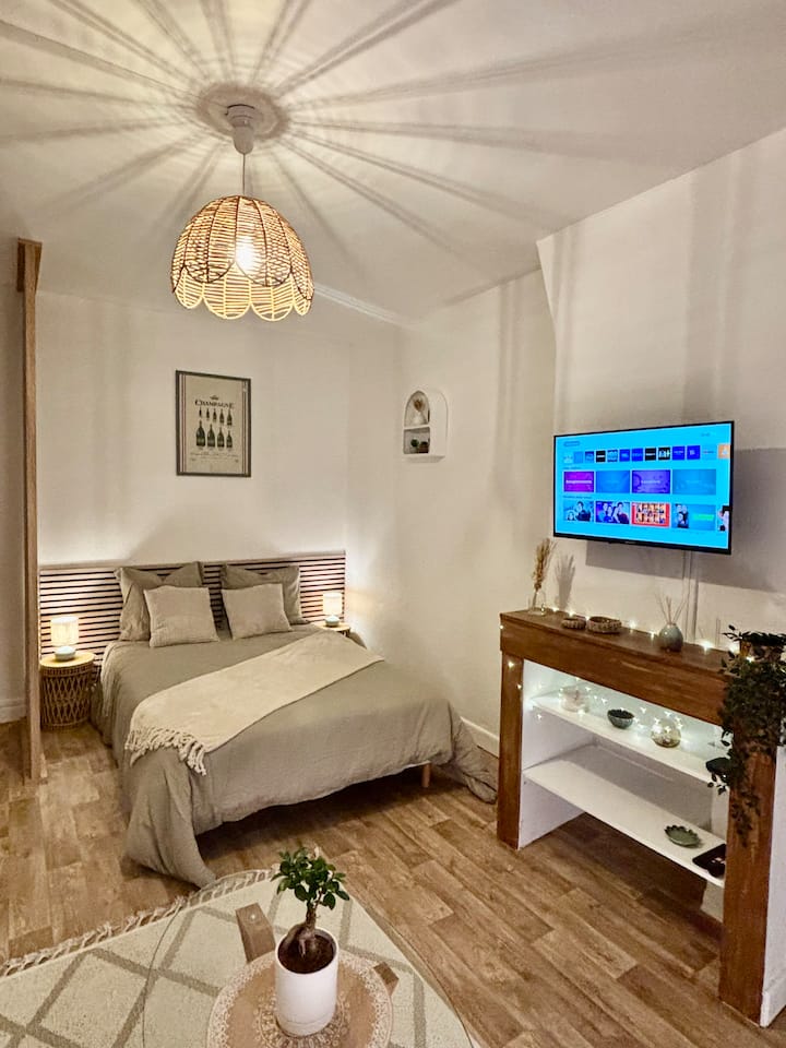 Studio Cosy « Champagne » - Proche Centre-ville - Taissy