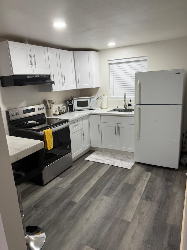 Lakeview Apartment | Perfect For Quick Stays - Lakeview, OR