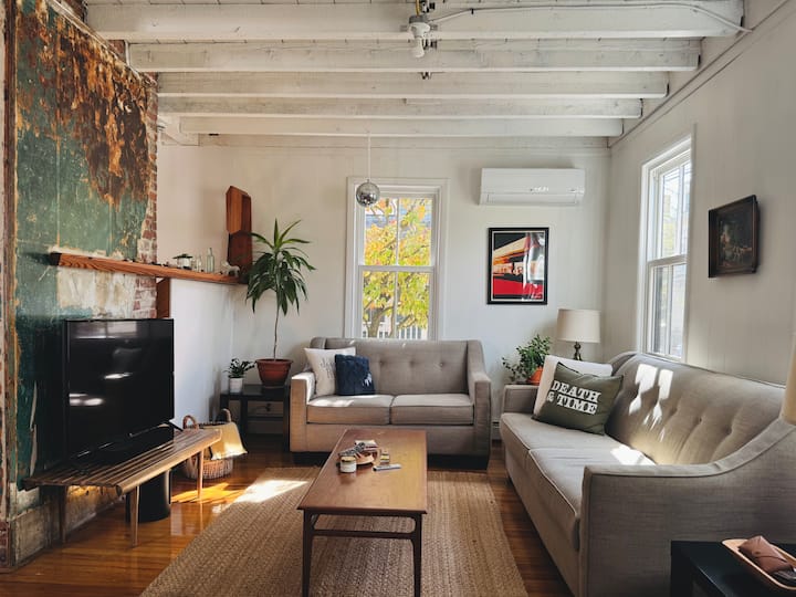 Architectural Gem On The West Side - Providence