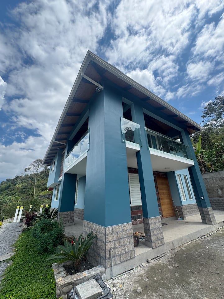 Casa En Nanegalito - Yunguilla