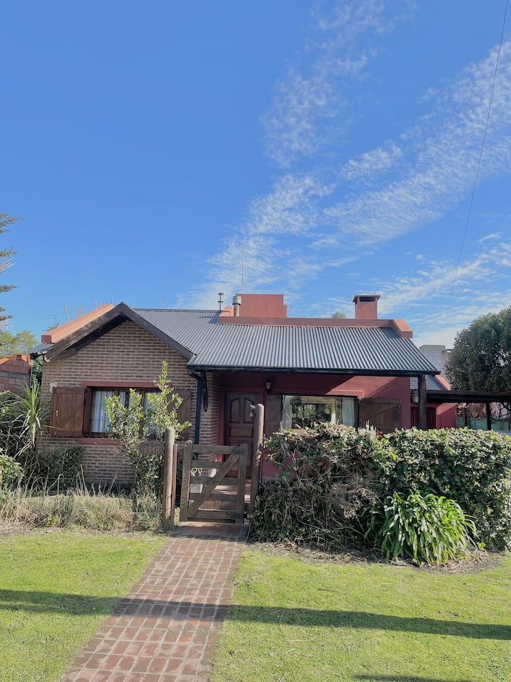 Casa Amplia Con Parque - Miramar