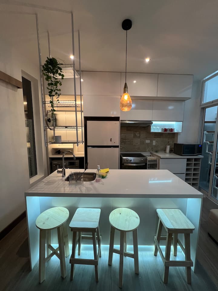 Encantador Depa En El Casco Céntrico De Cuenca - Cuenca