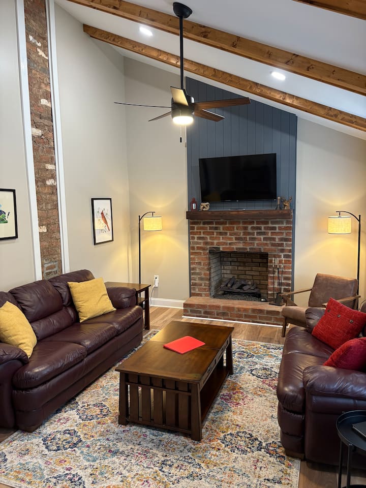 Dunns Gap Cottage - Hot Springs, VA