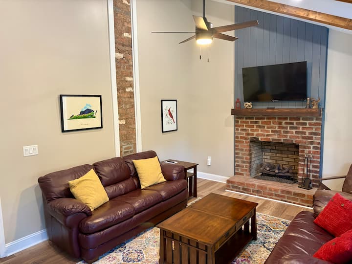 Dunns Gap Cottage - Hot Springs, VA