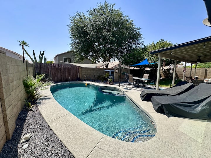 Luxury Modern 3bd/2ba Gilbert Getaway - Chandler, AZ