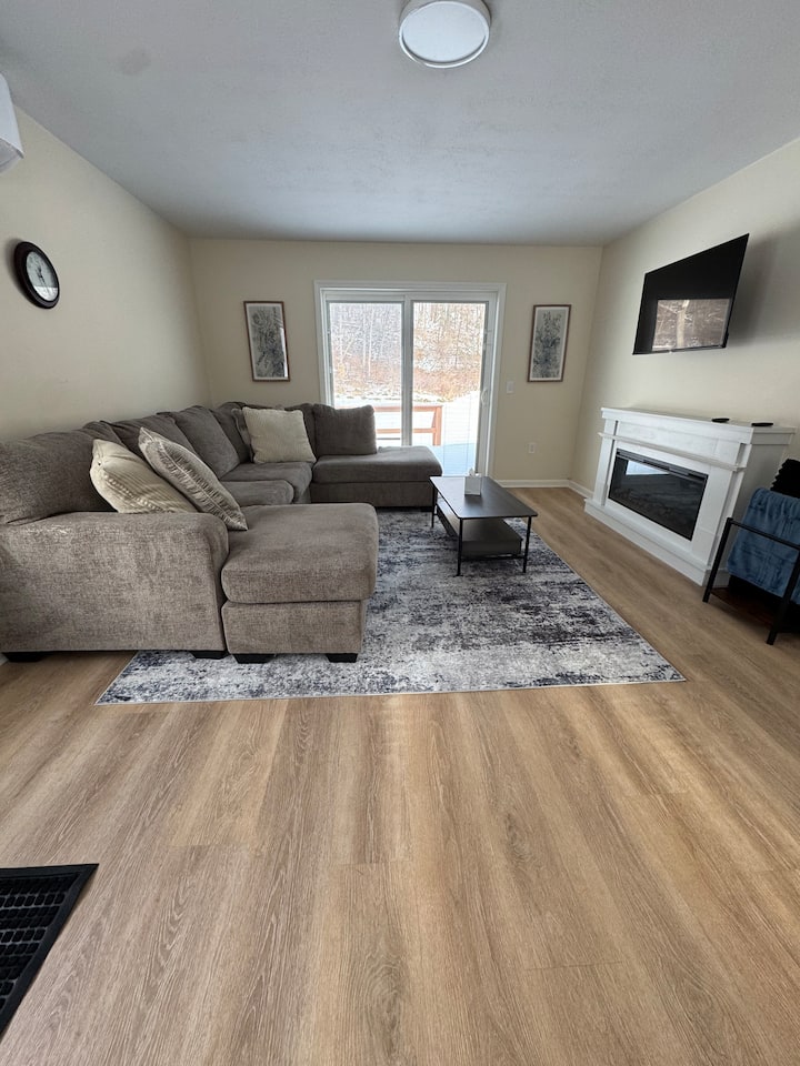 Winter Adventure Right Outside Of Naples - 네이플스