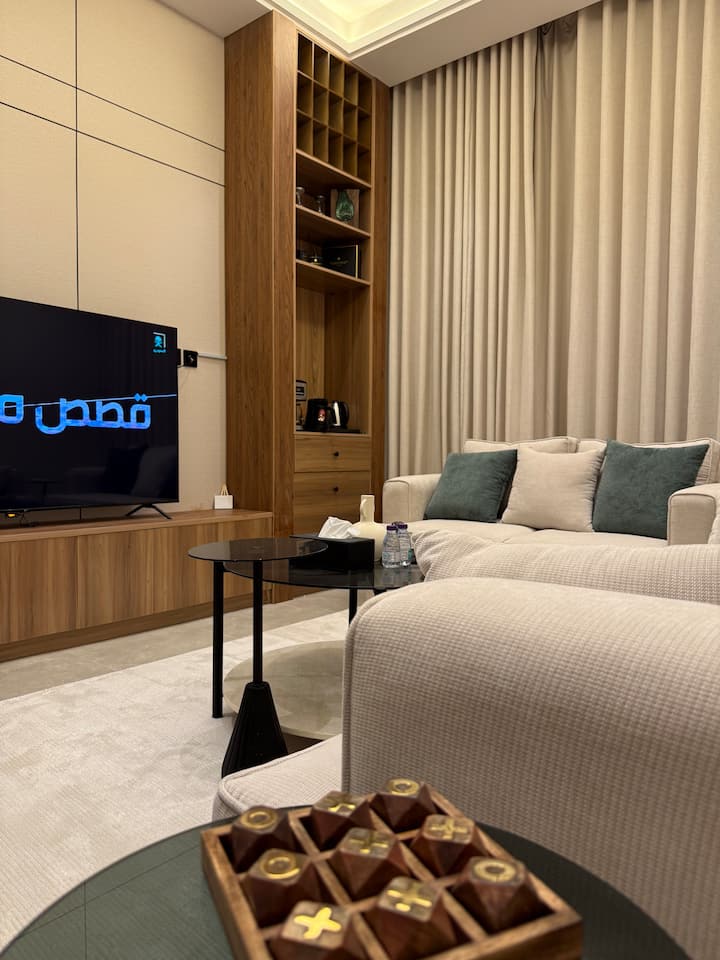 شقه فندقيه فاخره المونسيه دخول ذاتي ثلاث غرف وصاله - Riyadh