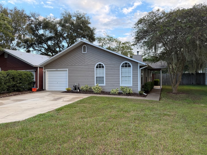 Gainesville Gator Getaway! 2br, Near Uf And Shands - Gainesville, FL