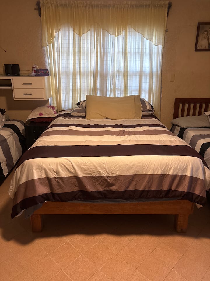 ¿Tienes Un Vuelo Temprano O Atrasado?, Aquí Es. - Tampico, Mexico