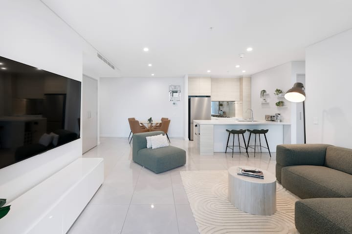 Incredible Views In 2b Luxury Home In Meriton - 골드코스트