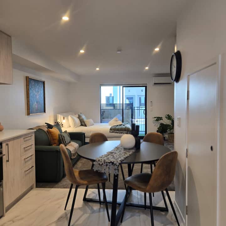 Central Christchurch Studio - Allen Street - Lyttelton