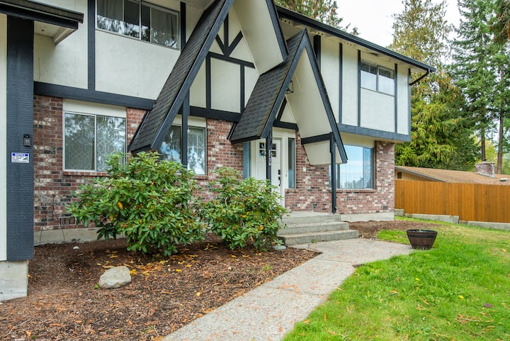 Cedar Chalet-hot Tub & Arcades*no Cleaning Fee - Mount Vernon, WA