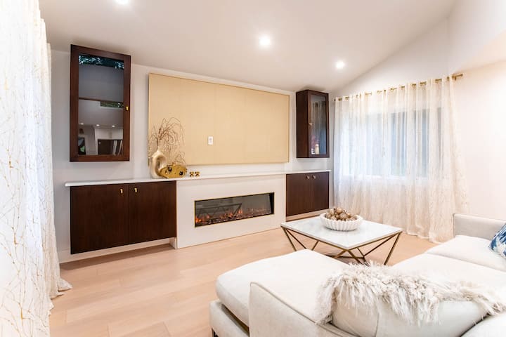 Modern Kirkland Retreat | 3br/3ba - Kirkland, WA