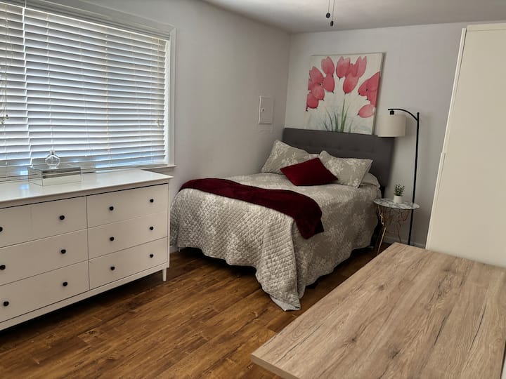 Cozy Cottage Near Downtown Los Gatos. - Los Gatos, CA