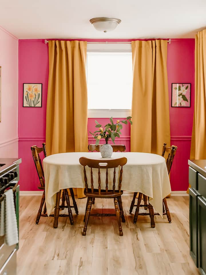 Vacay Vibes - Sheboygan, WI