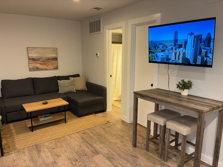 Sleek Studio|east Dallas|deepellum|lwrgrnv|sleeps2 - Dallas, TX