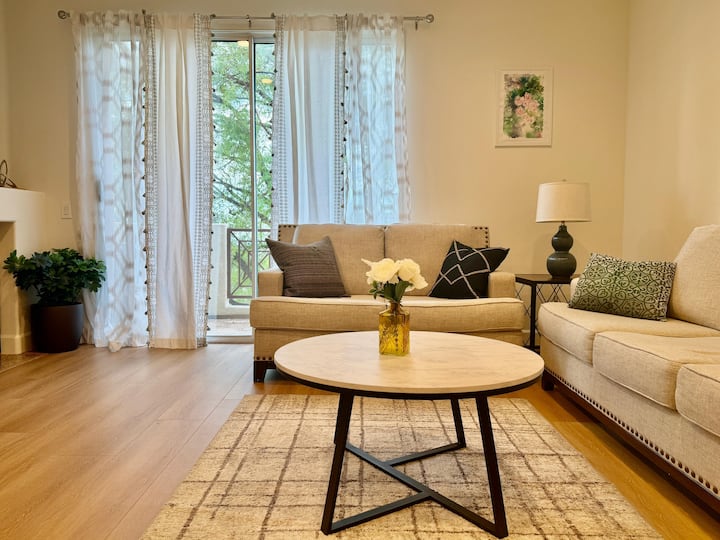 Bright&spacious 2br Condo,20 Min To Beach & Disney - Mission Viejo, CA