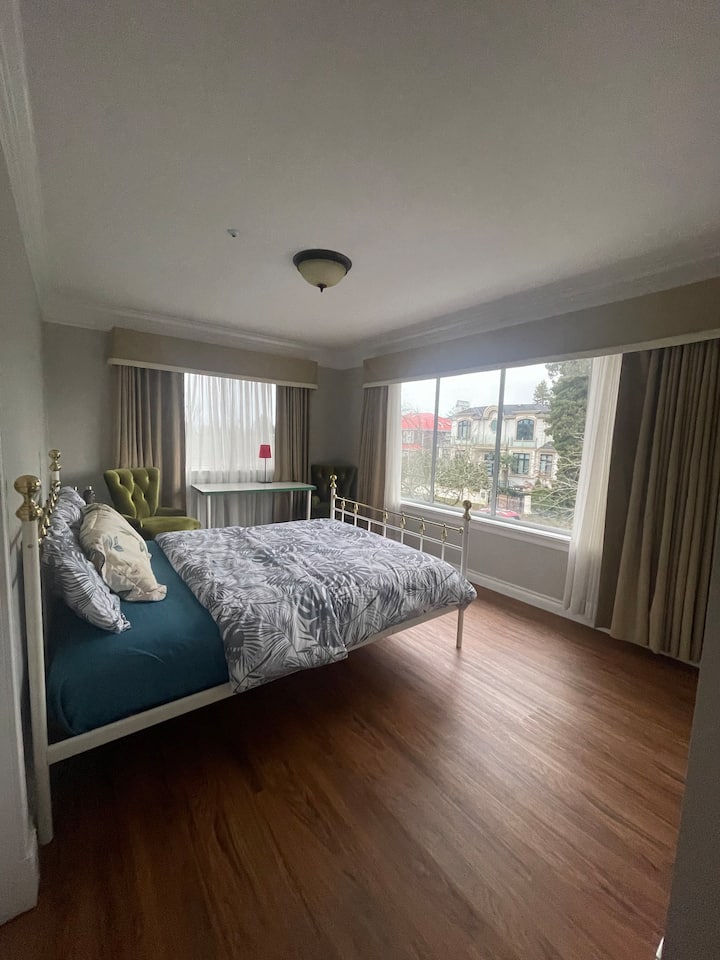 Park View - Montgomery - Vancouver