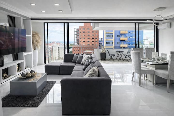 Modern Ph Granada City View - Colombia