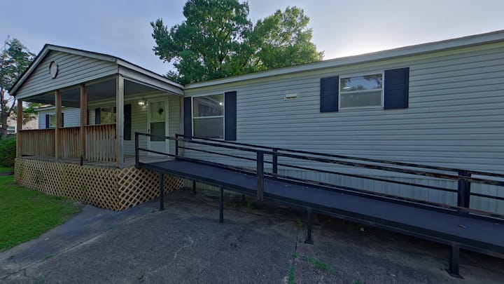 Meadow View - King Bed - Shop - Texarkana, AR