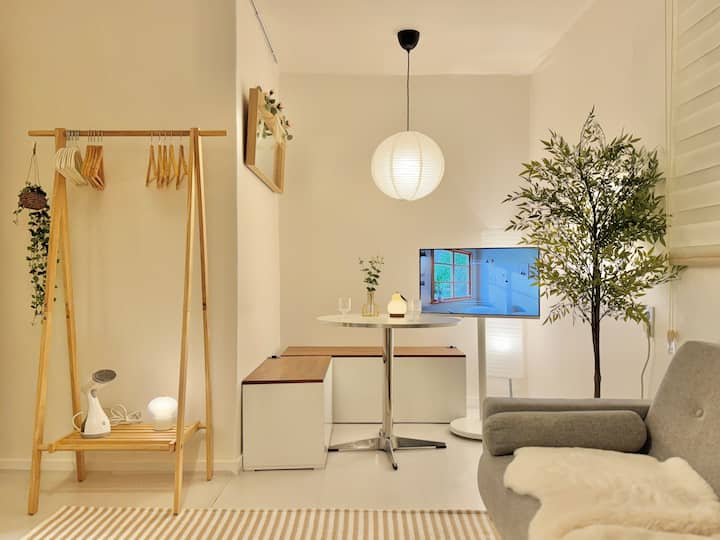 강남 양재역 도보 5분 & 프리미엄 2룸 & 퀸+Ss 침대 & 호텔급 침구로 꿀잠 보장 - Seoul