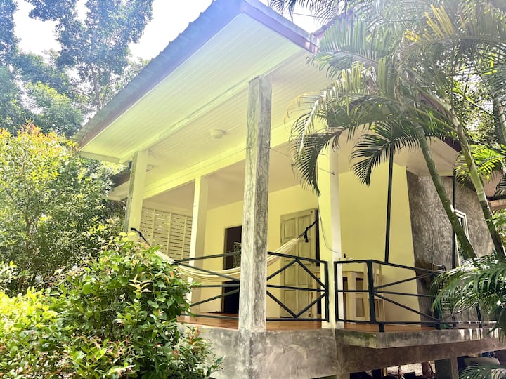 Hinkong Nomad Spot • Cosy Bungalow & Workspace - Ko Pha-ngan