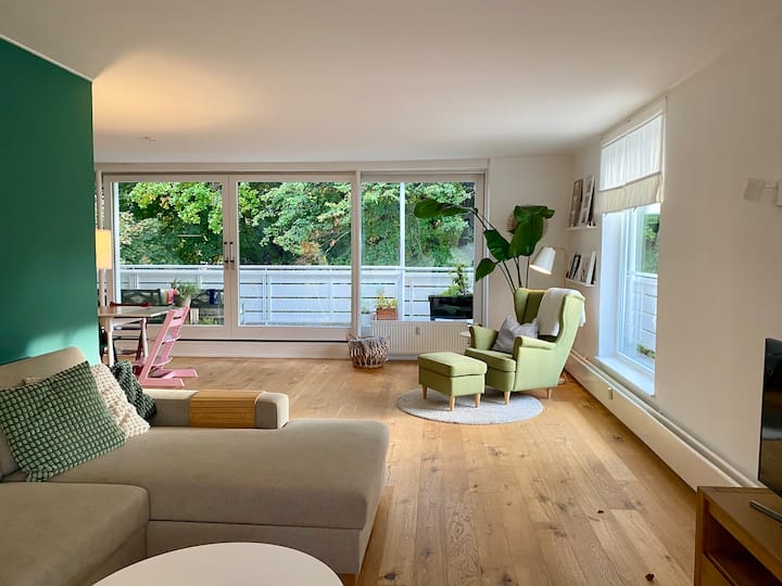 Große Familienwohnung In Hamburg Lokstedt - Hamburg