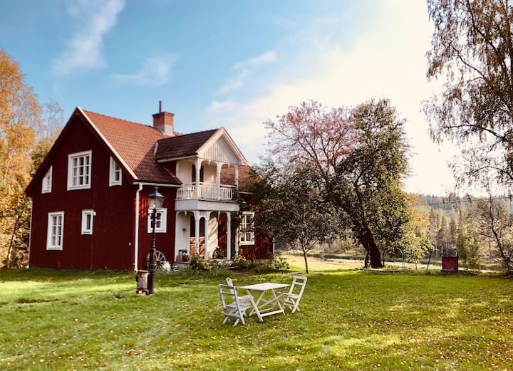 Gammaldags Lantlig Charm - Vindeln