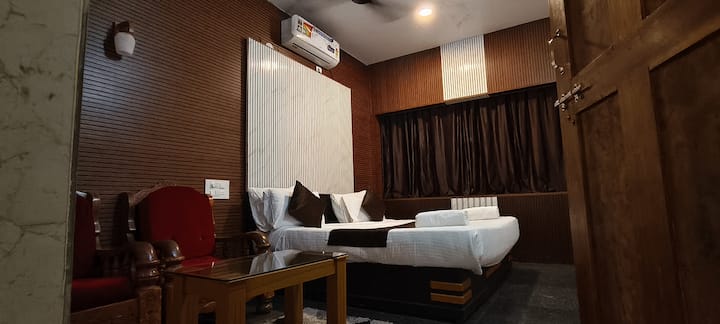 Deluxe Sea Side View Room - Murdeshwar