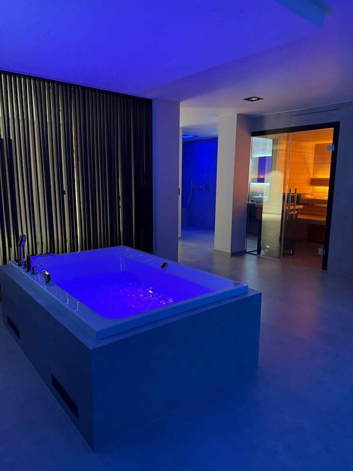 Suite Privée Avec Spa Et Nuitée Romantique - Halle