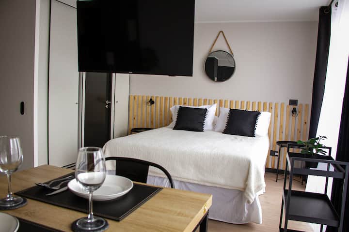 8. Black_2 Huésped, Movistar| Parques | Metro - Santiago