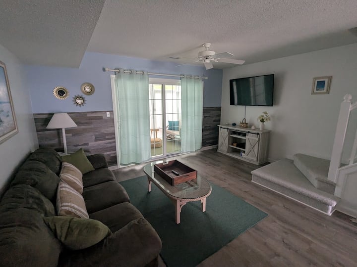 Seaside Getaway: Bethany Beach Charm - Bethany Beach, Delaware