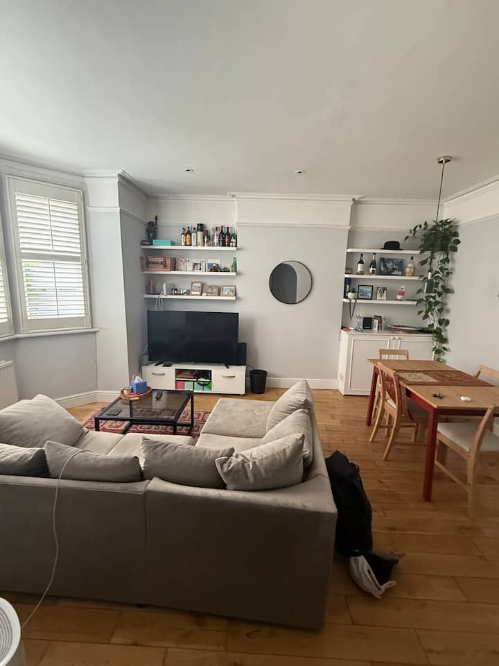 Spacious Putney Flat With Huge Private Garden - Kingston upon Thames