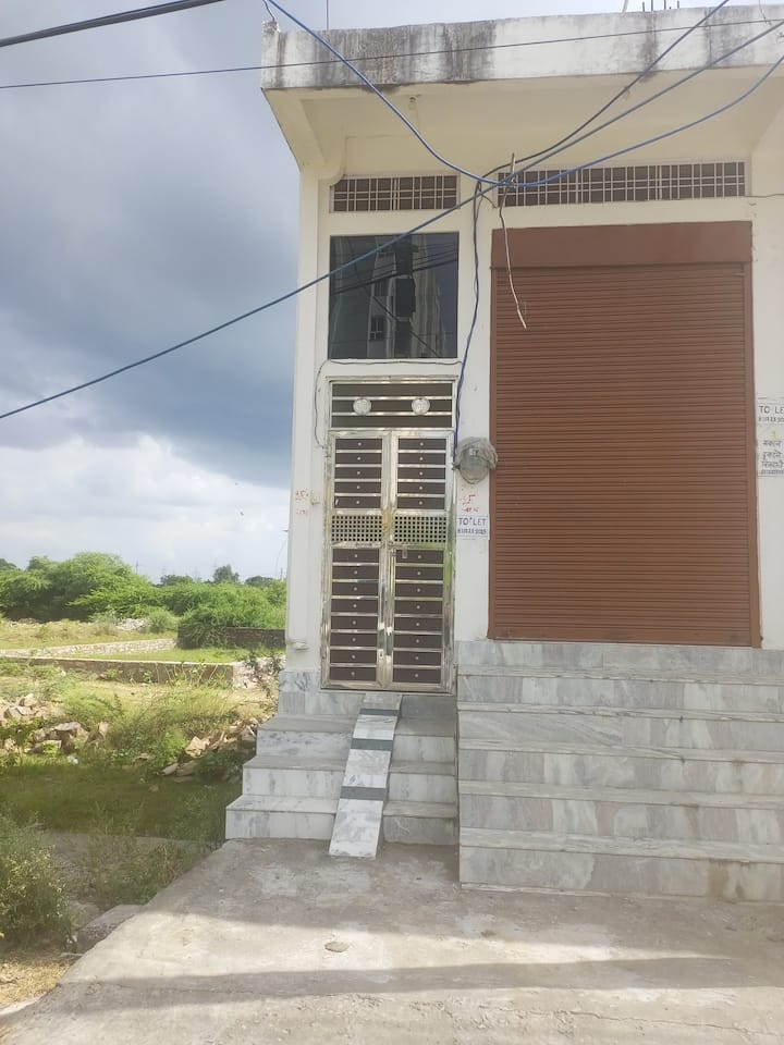Dedicated A Fully Vacant House - Kota