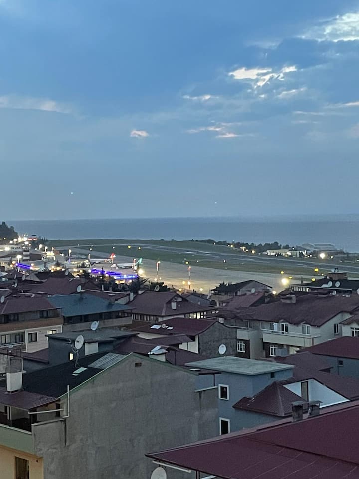 130m2 Deniz Manzaralı Teraslı Daire - Trabzon