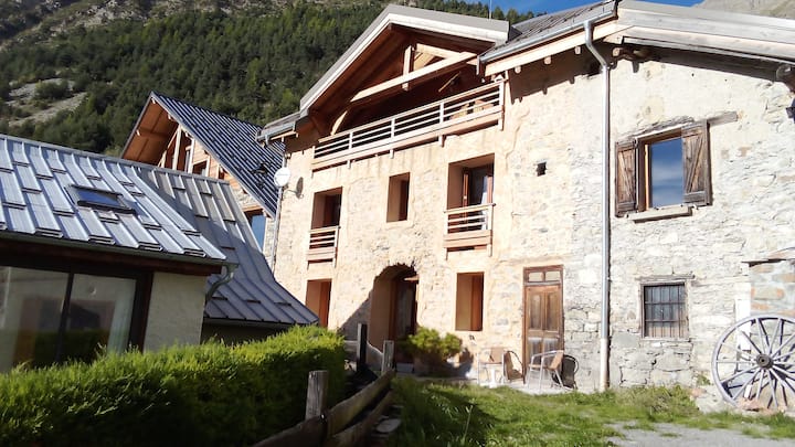 Le Logis Des Sieyes - Lac du Crachet