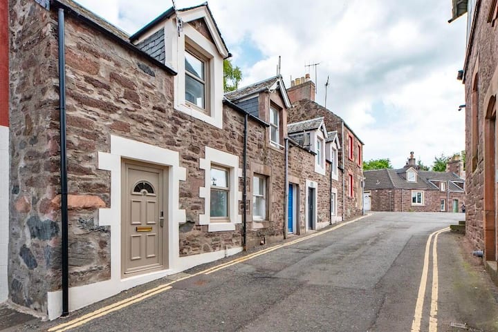Beautiful Cottage In The Heart Of Crieff - Crieff
