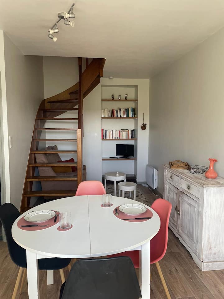 Tiki House Bis- Duplex Lumineux Et Cosy - Brocéliande