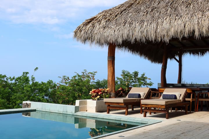 Casa Olivos Punta Garrobo - Zihuatanejo