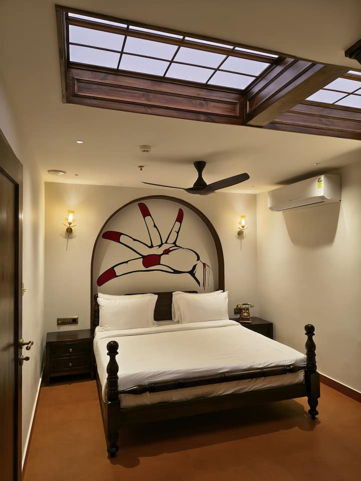 Azydo | Rangmanch | Grand Road | Puri - Puri