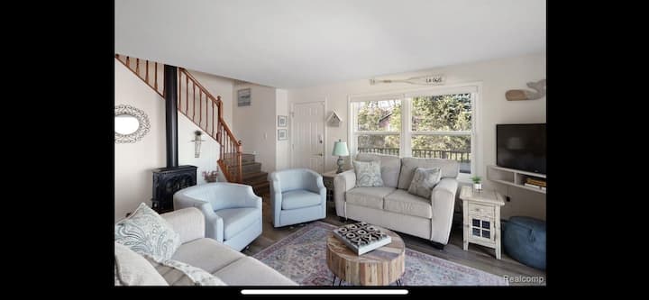 Caseville Chalet - Caseville, MI