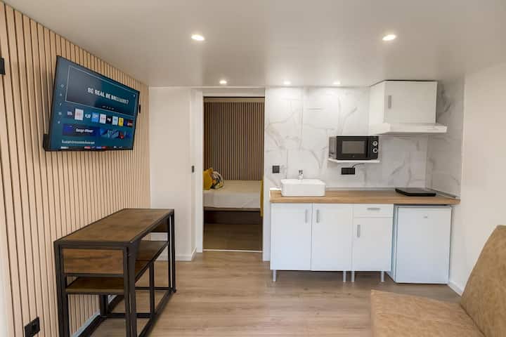 Gran Apartamento Nuevo Con Terraza Y Baño Privado - Mataró