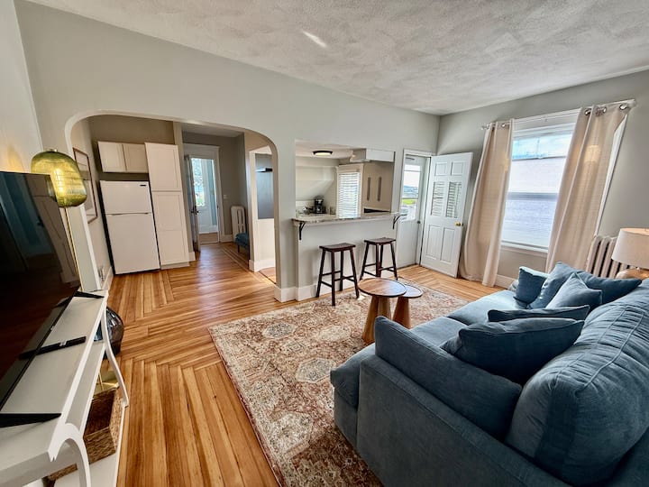 Seaside Serenity – Charming 1br Oceanfront Stay! - Lynn, MA