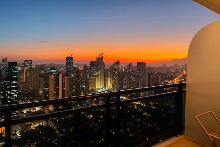 1 Bedroom On 58 Floor | Skyline Panorama - Makati