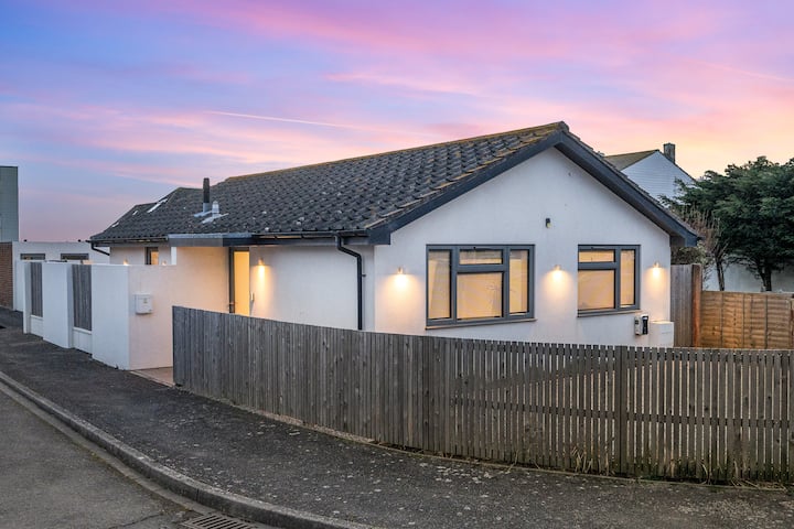 Wight House • Boutique 3br, Garden, 200m To Beach - East Wittering