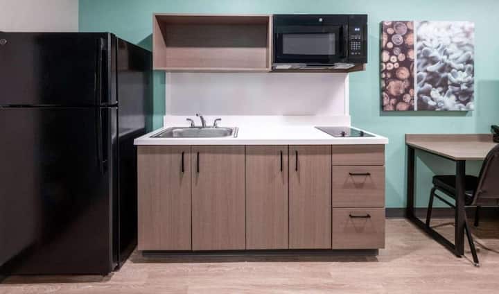 Echo Gallatin | 2 Queen Beds | Kitchen Essentials - Gallatin, TN