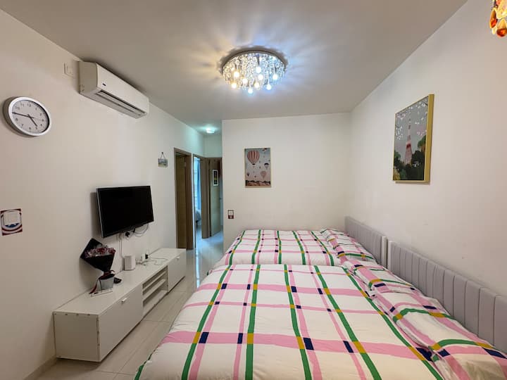 油麻地地鐵站1分鐘 平地電梯 3房5雙人床600呎公寓 - Central