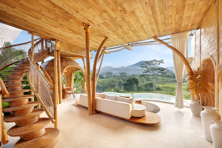 Bali's Masterpiece With Volcano & Rice Field View - Sidemen