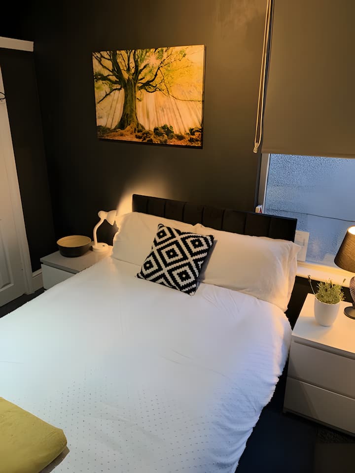 Lucky No. 4: Stylish 1-bed Near Arena & Casino - Coventry