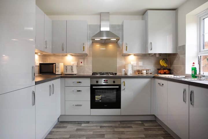 3 Bed House In Rugby - Rugby